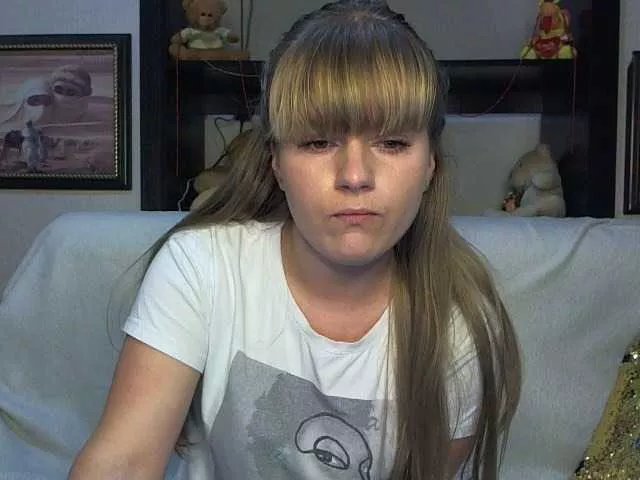 Crystal-Baby is live now on BongaCams